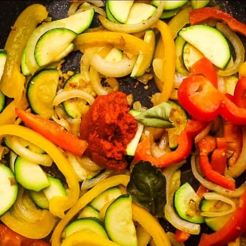 Thai Red Curry Chicken - homemestic.com